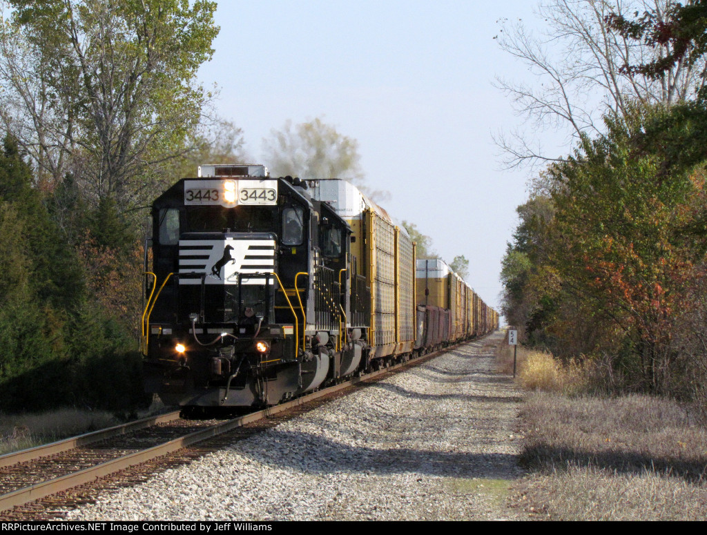 NS 3443 Westbound